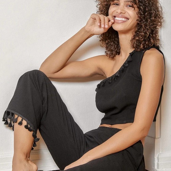 Lulus | Tops | Lulus Line In The Sand Black One Shoulder Tassel Crop ...